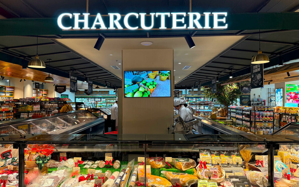 Menas Mall Saigon Airport: A Premium “All-in-One” Shopping Destination ...
