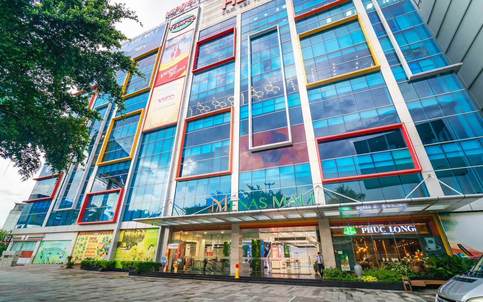 Menas Mall Saigon Airport: A Premium “All-in-One” Shopping Destination ...